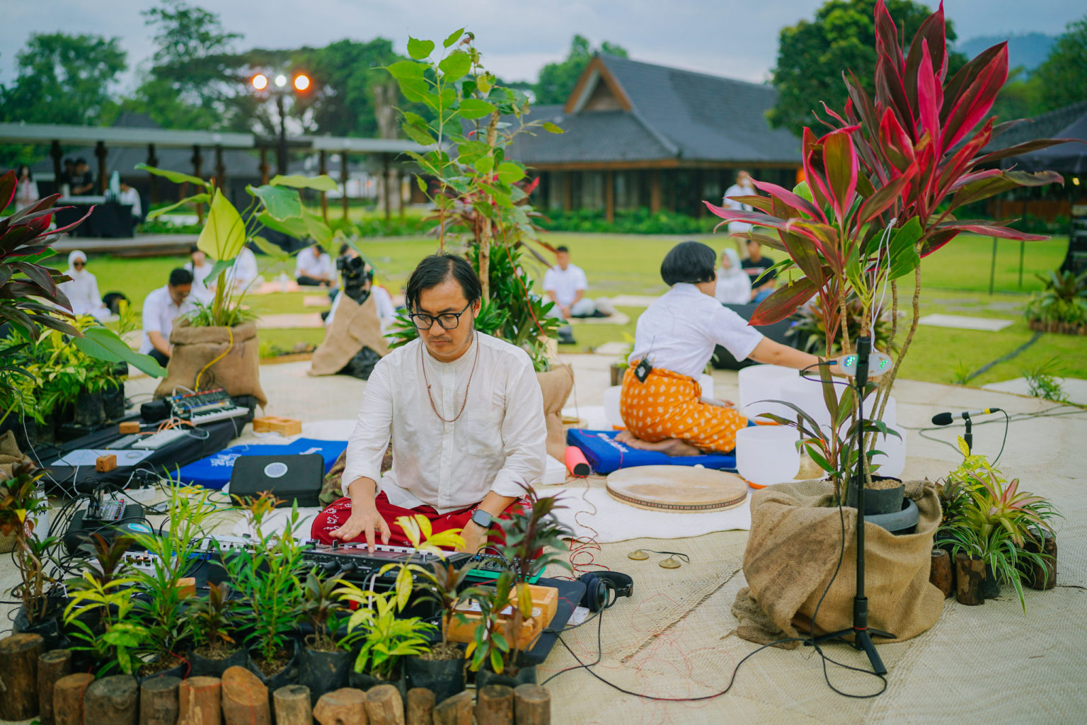 Layung Senja Presents a Meditative Performance at Borobudur Temple - PT ...